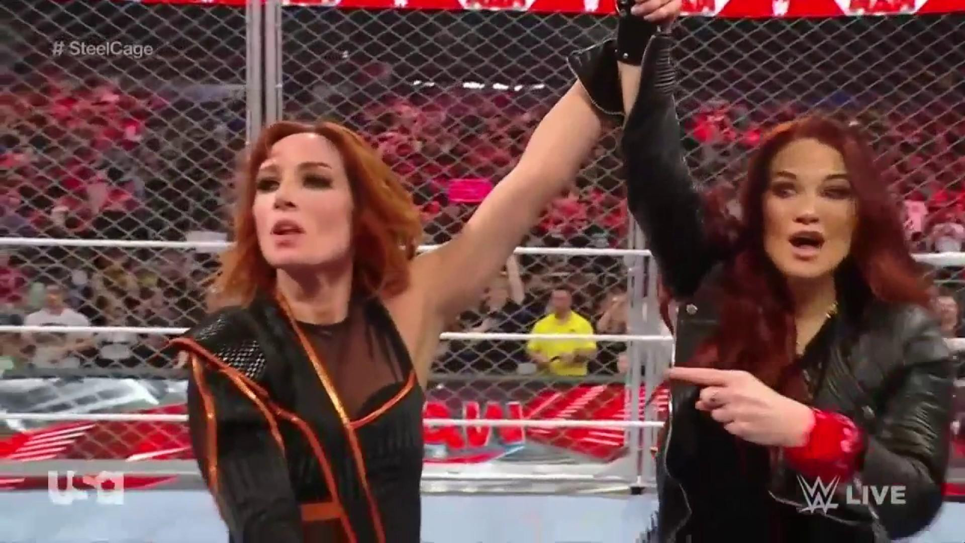 Lita Returns Helps Becky Lynch Beat Bayley In Steel Cage Match On 2 6