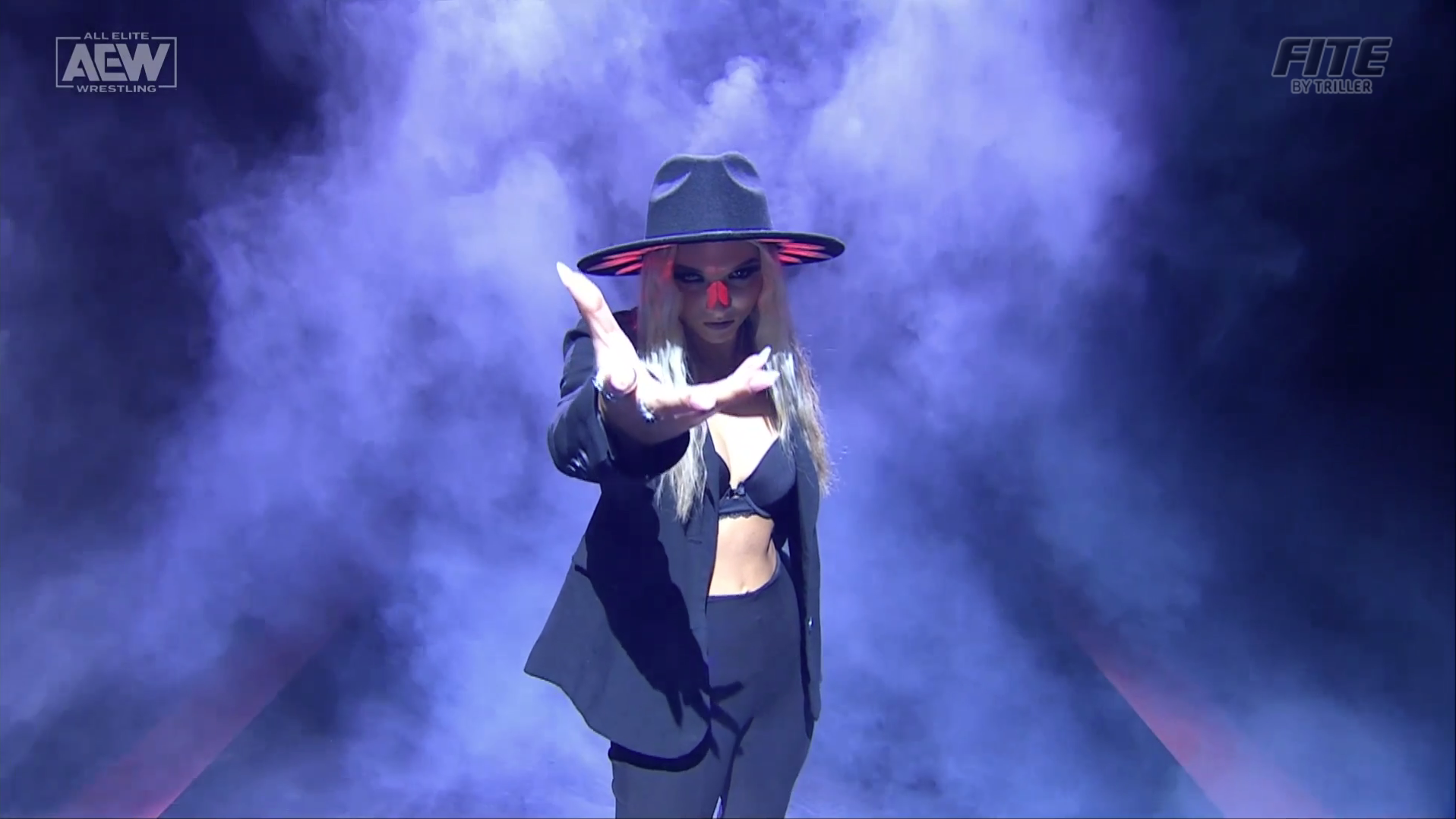 Julia Hart Returns On 10/28 AEW Collision, LFI Targets House Of Black ...